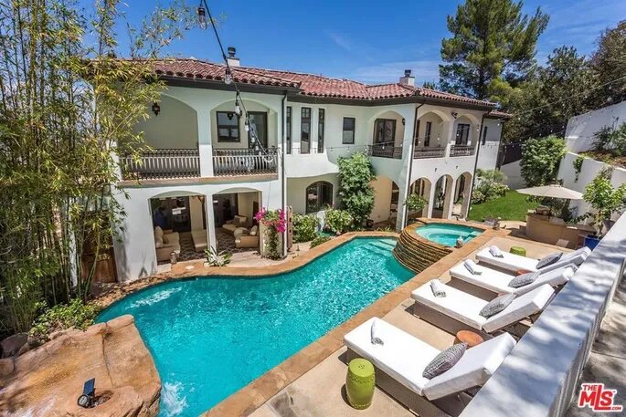 Se vende la casa que Vanessa Hudgens compró tras High School Musical ...